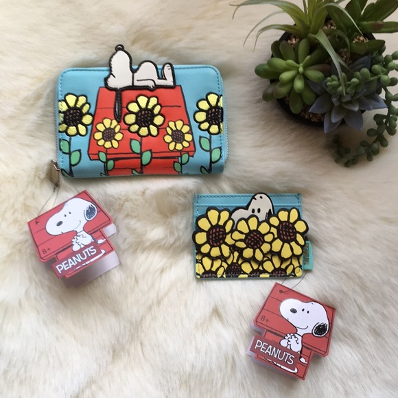 Loungefly | Bags | Loungefly Peanuts Snoopy Floral Ziparound Wallet ...